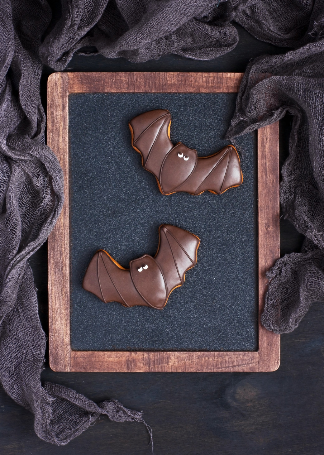 5 Spooky Halloween Recipes to Make With Your Kids